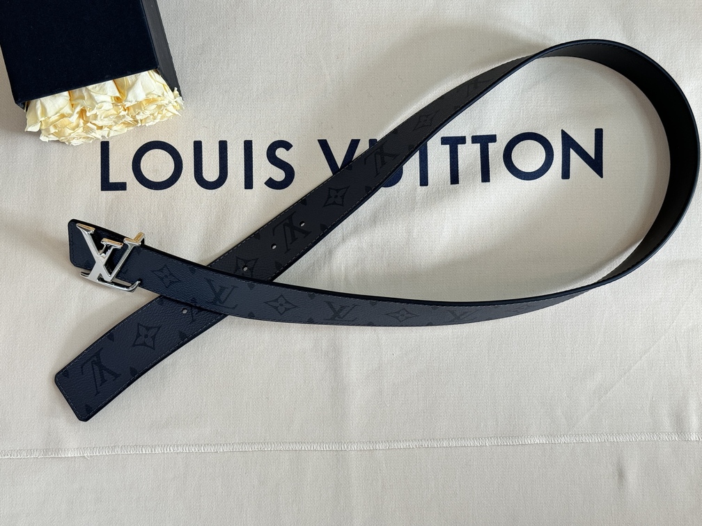 100% Original Louis Vuitton Denim Gürtel Nigo reversible 100% Original Louis Vuitton Denim Gürtel Nigo reversible